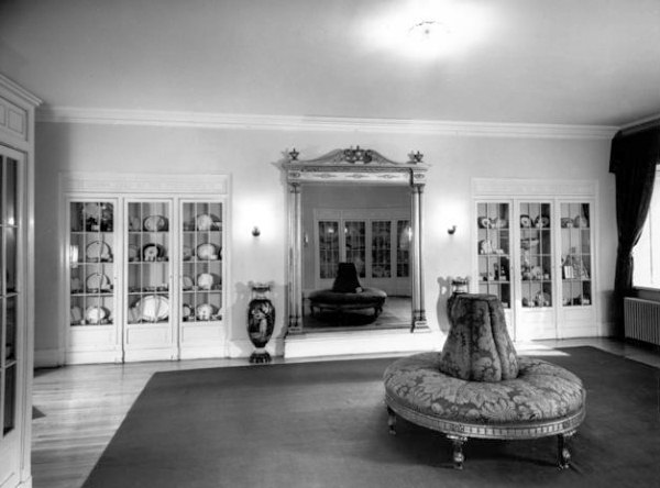 architect design™: White House: China Room