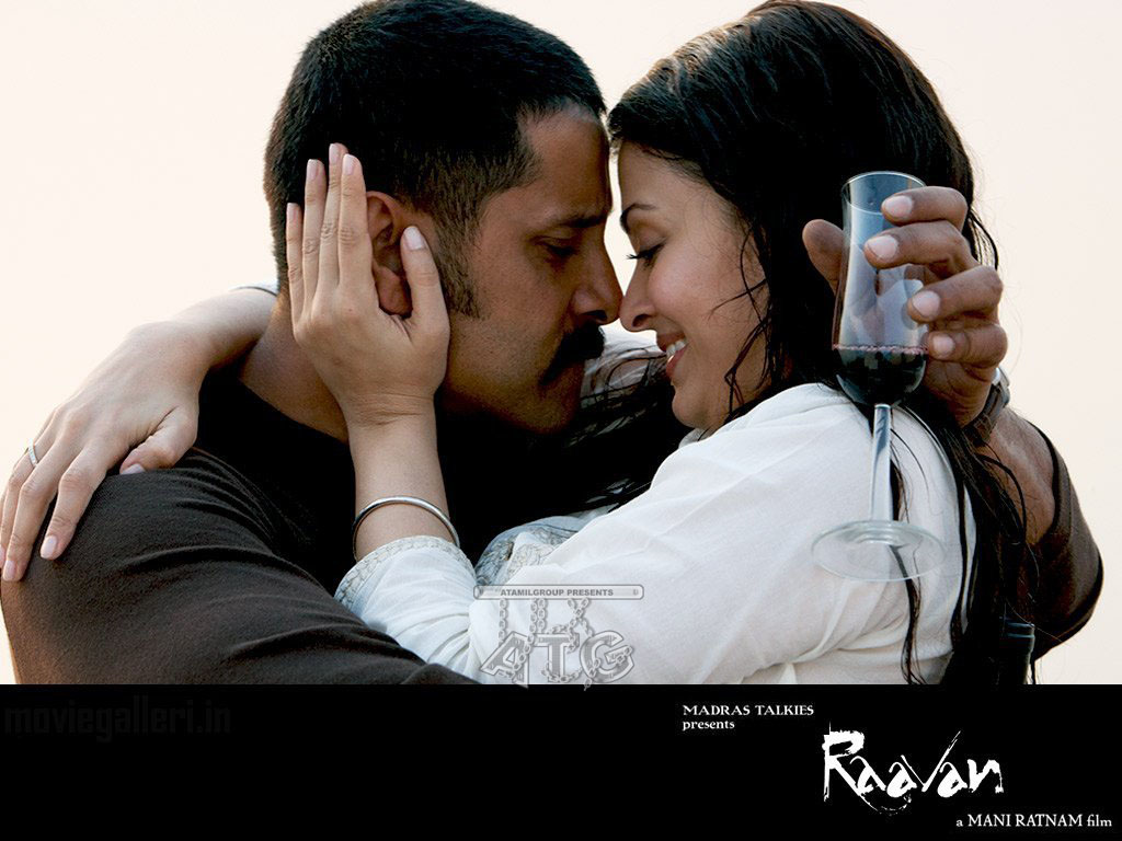 Raavan Movie Wallpapers HQ - Raavanan Movie Posters HQ - Vikram ...