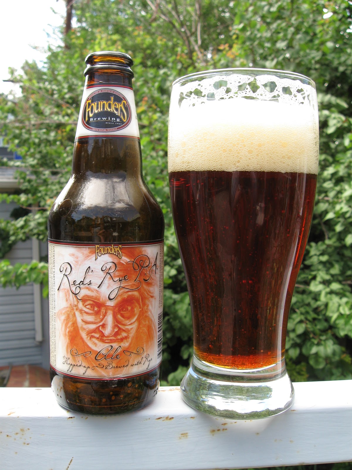 Ales to Lagers: Beer Review: Founder's Brewing Co - Red's Rye Pale Ale
