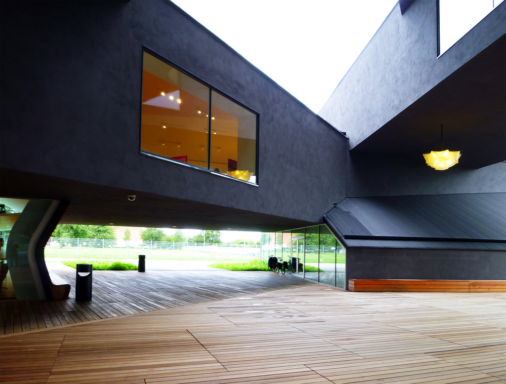 architecture framed: The VitraHaus (2007-2010)