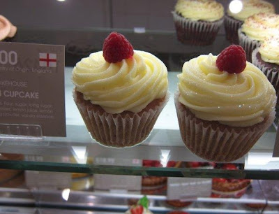 paris breakfasts: London Cupcake Update