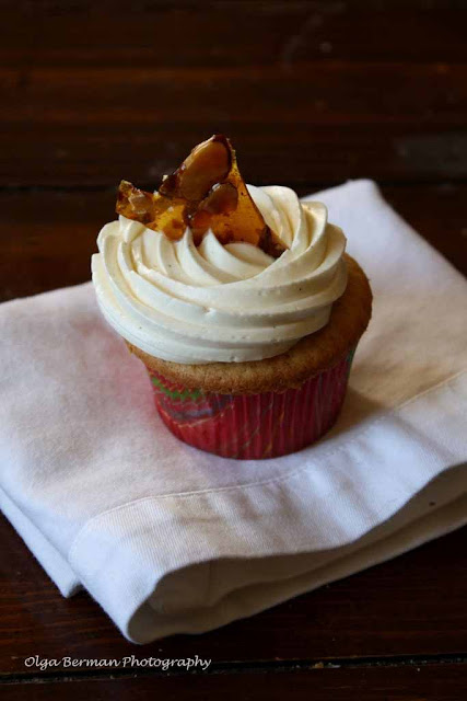 Mango & Tomato: Baking Cupcakes with Jenna from Modern Domestic