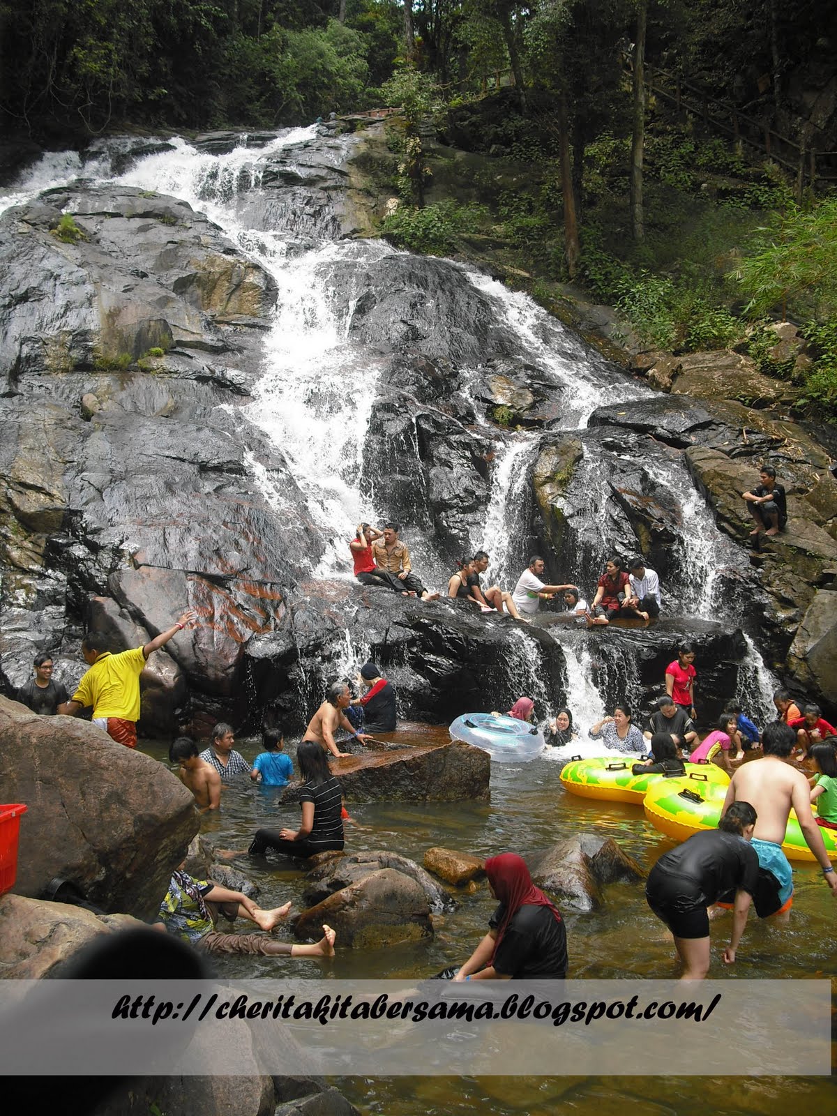 ...hujan rintik-rintik...: AIR TERJUN KOTA TINGGI-051110