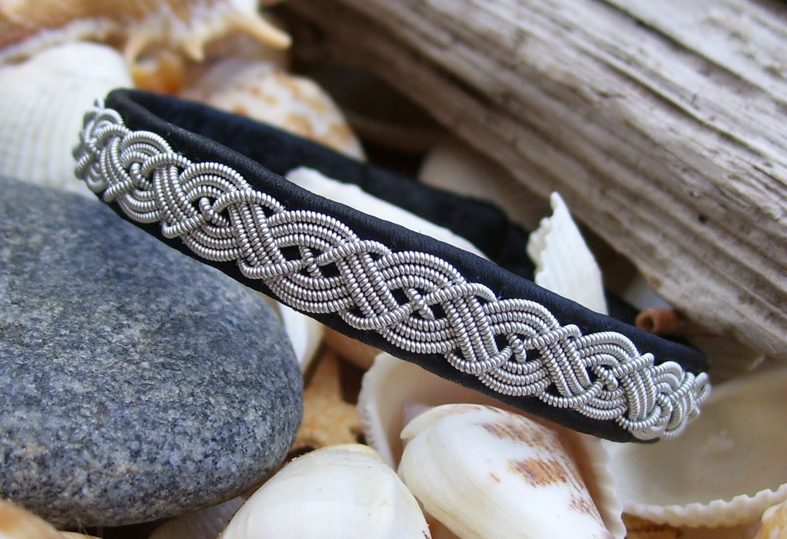 Polykromos: Making Lapland Jewelry