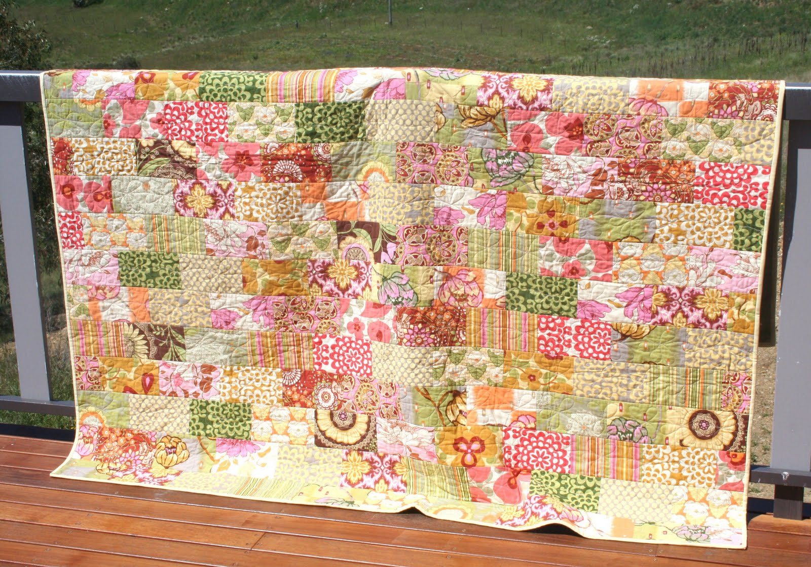 Gone Aussie Quilting: Amy Butler Lotus Quilt Finished