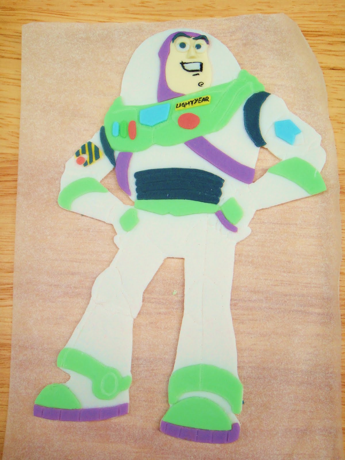 Cakes by Ayan & Mama: How to make a 2D Buzz Lightyear figure