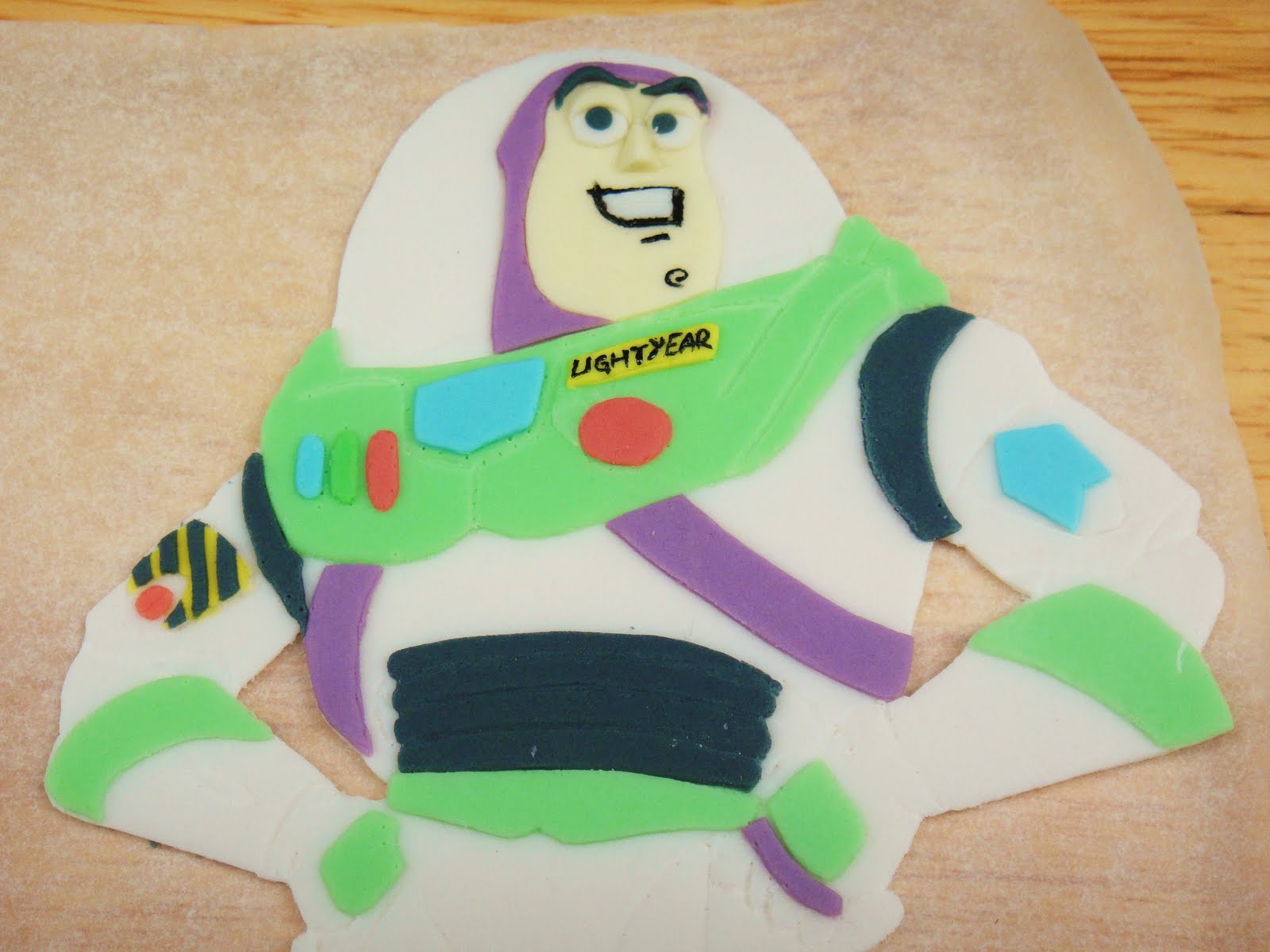 Cakes by Ayan & Mama: How to make a 2D Buzz Lightyear figure