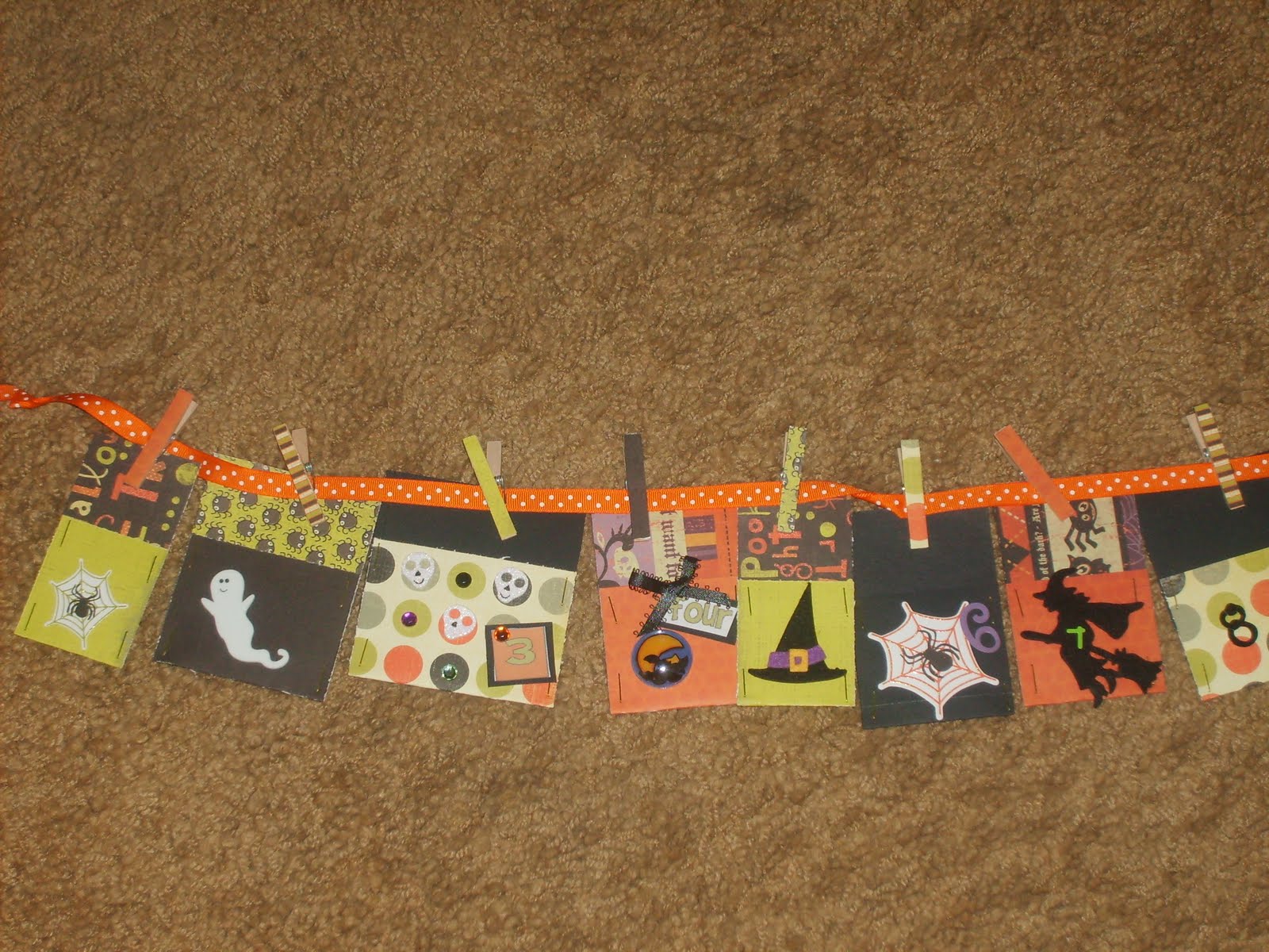Craft Critters: Paper Banner Halloween Countdown