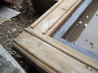ma maison en parpaings de bois BVB: Pose de la lisse basse