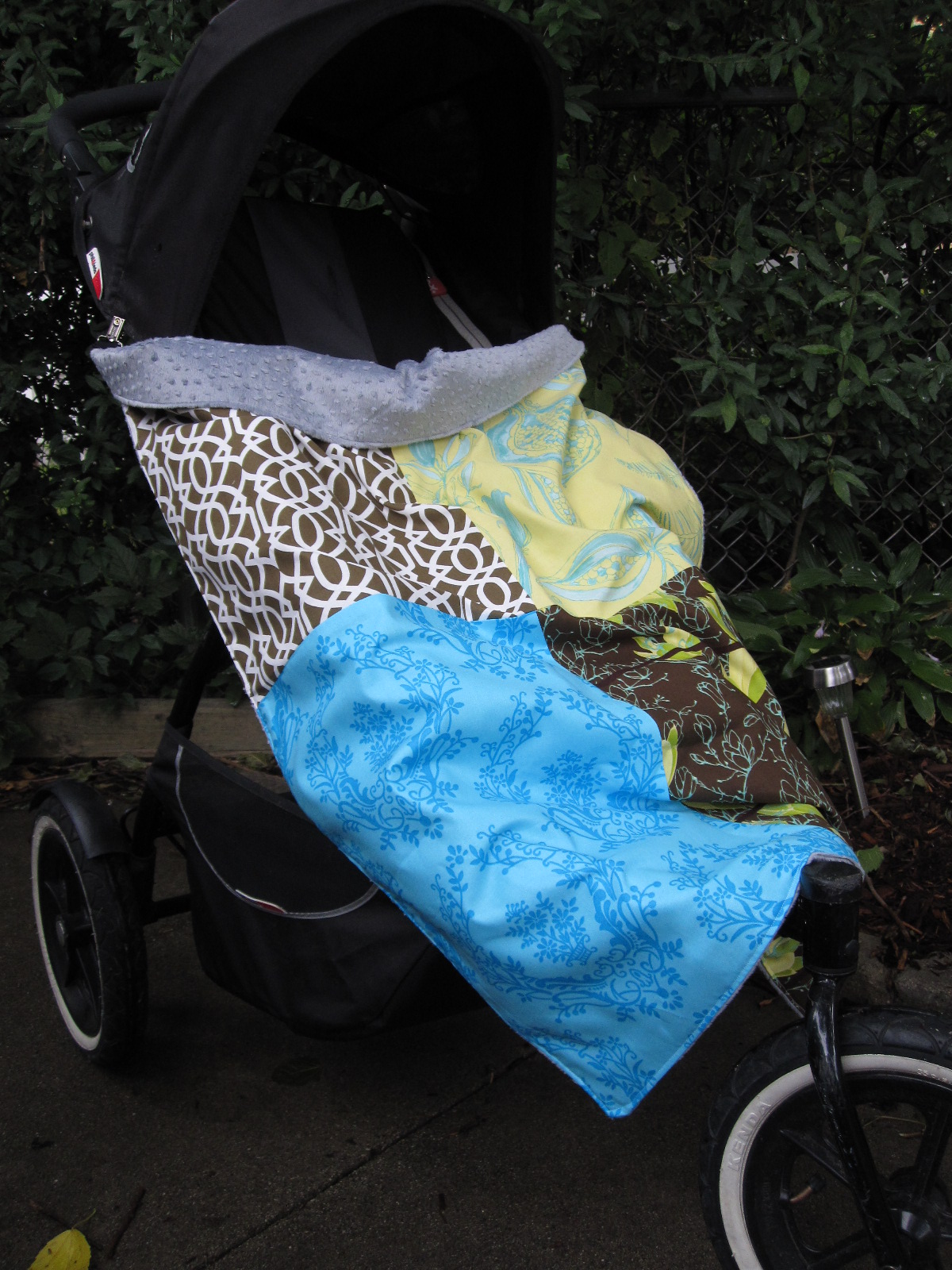 Mommy Said Sew: Stroller Blanket Perfect for Fall and Winter Weather