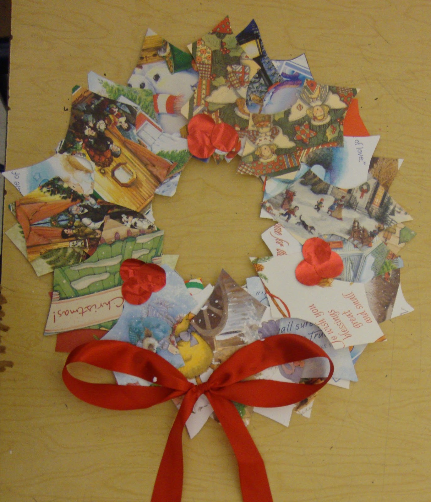 Art. Paper. Scissors. Glue!: Christmas Card Wreaths