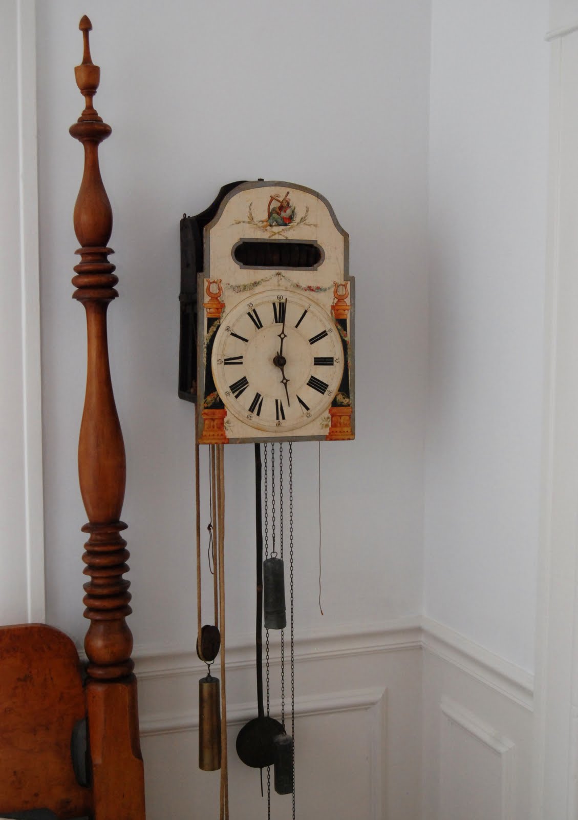 Black Forest Clocks: A Black Forest Musical Carillion Shield Clock ...