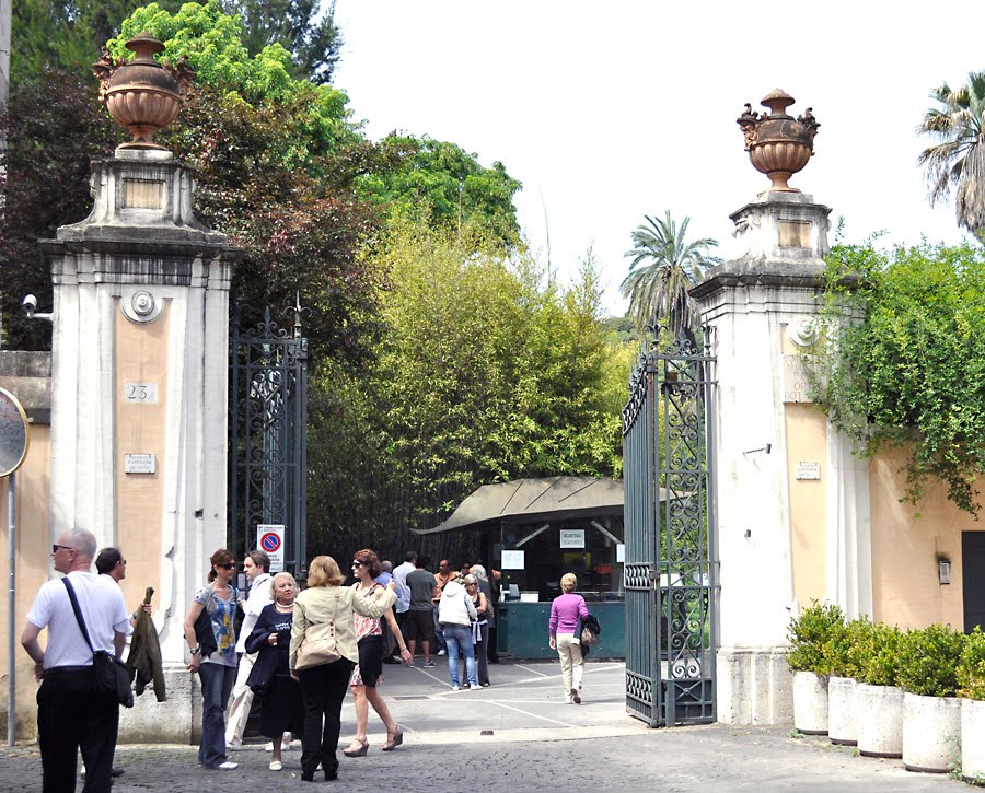 Tomatoes From Canada: Orto Botanico, Rome