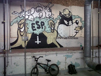 Bilinick: London Squat Painting Pt 2