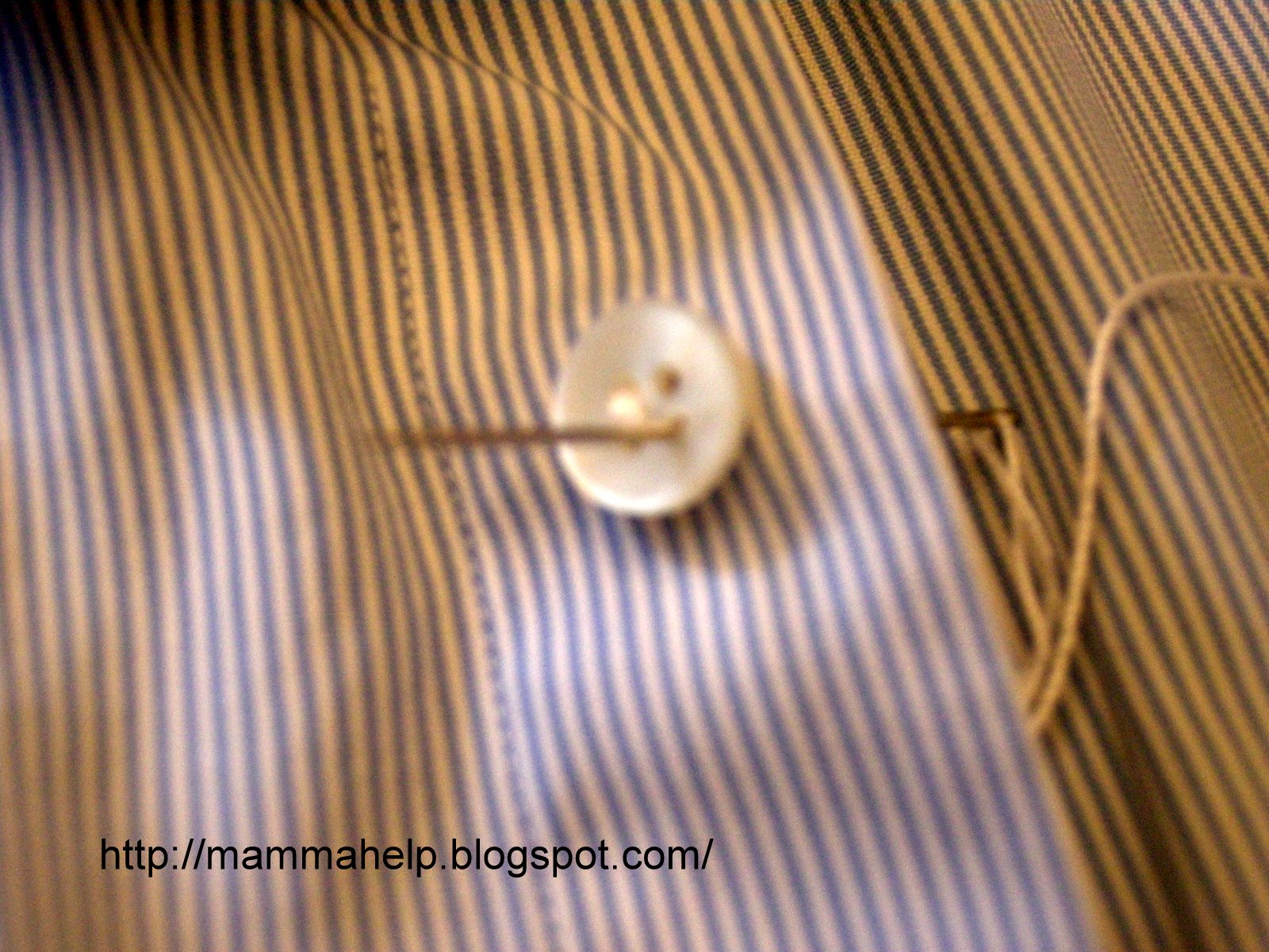 Come si fa a ...: come si fa ad ... attaccare un bottone (2)