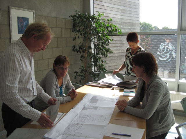 Alvinnenberg bouwt: Het Alvinnenberg 3 bouwteam, bestaande uit ...