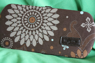 Thirty One: Hard Case Wallet