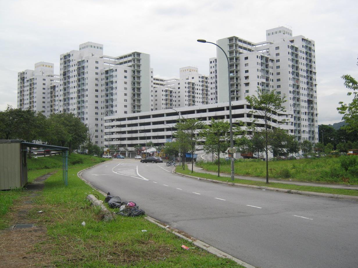 kuala lumpur: PPR RAYA PERMAI - di Sri Petaling dan PLUS ke selatan
