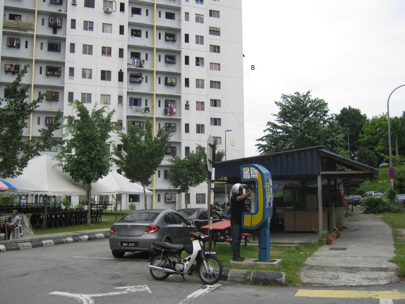 kuala lumpur: PPR RAYA PERMAI - di Sri Petaling dan PLUS ke selatan