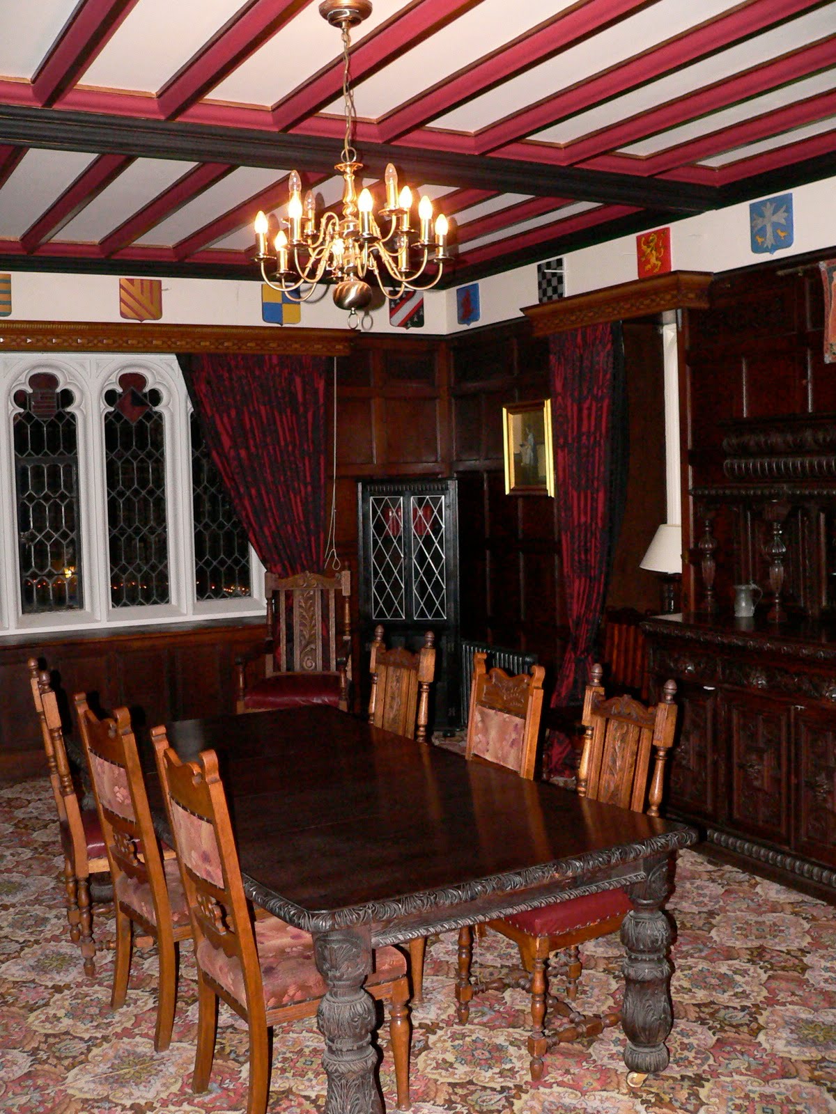 Moody Food Music: Caverswall Castle, Laura and Leo