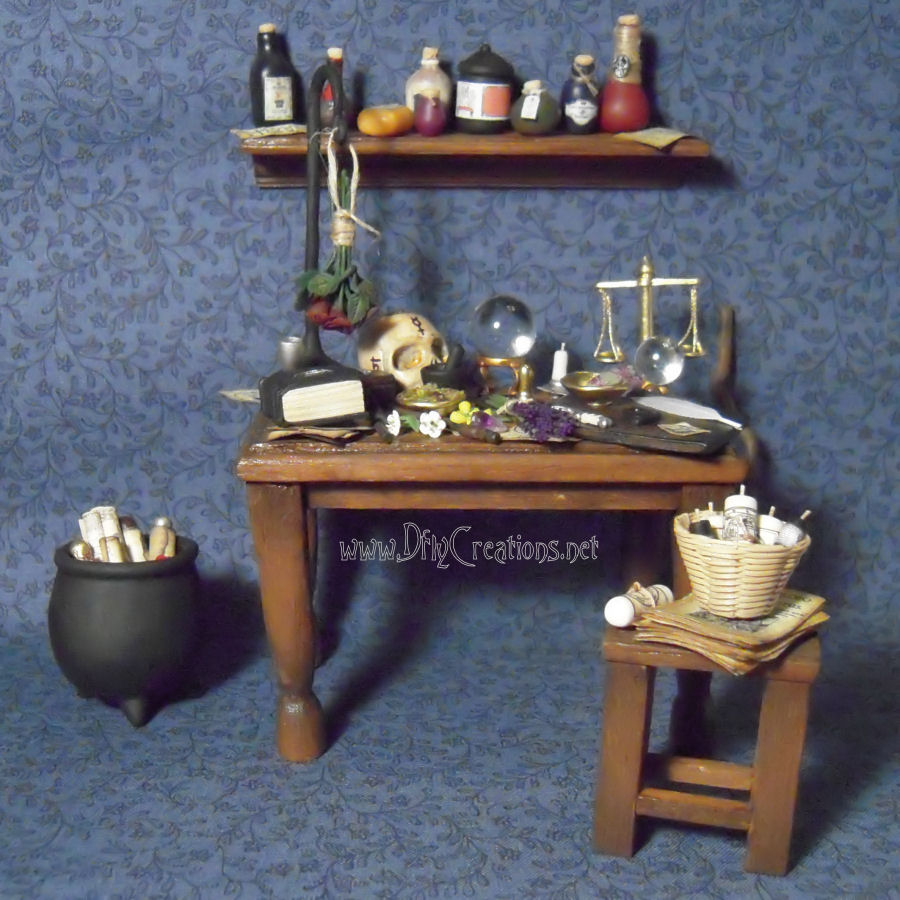Dollhouse Mini's by Dfly Creations: Wiccan Altar Table