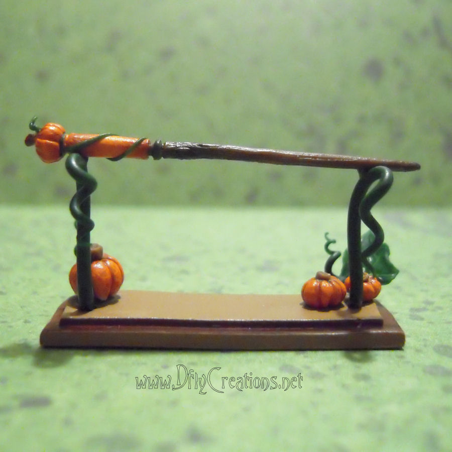 Dollhouse Mini's by Dfly Creations: Pumpkin Wands