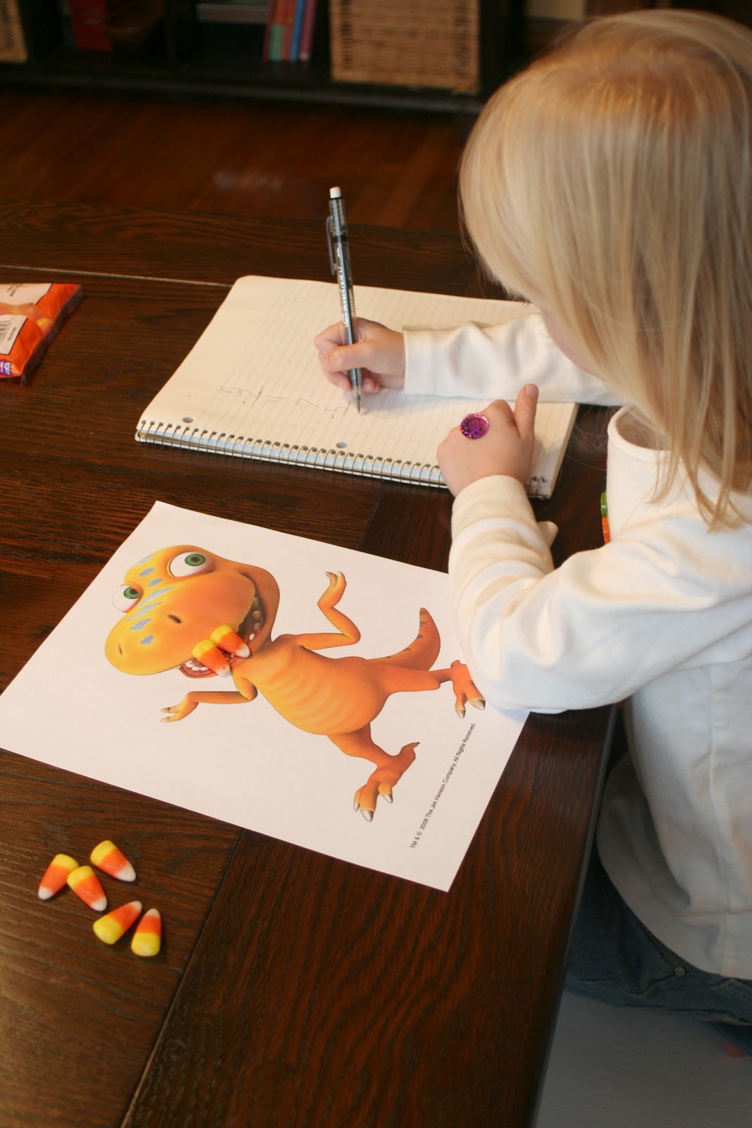 Little Page Turners: Dinosaurs! Dinosaur Teeth Math