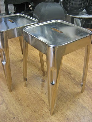 Hemma i radhuslängan...: Pall i metall...