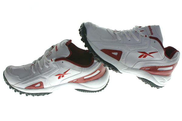 GUDANG SEPATU BRANDED: REEBOK DAN MIZUNO SEPATU RUNNING DAN TENNIS