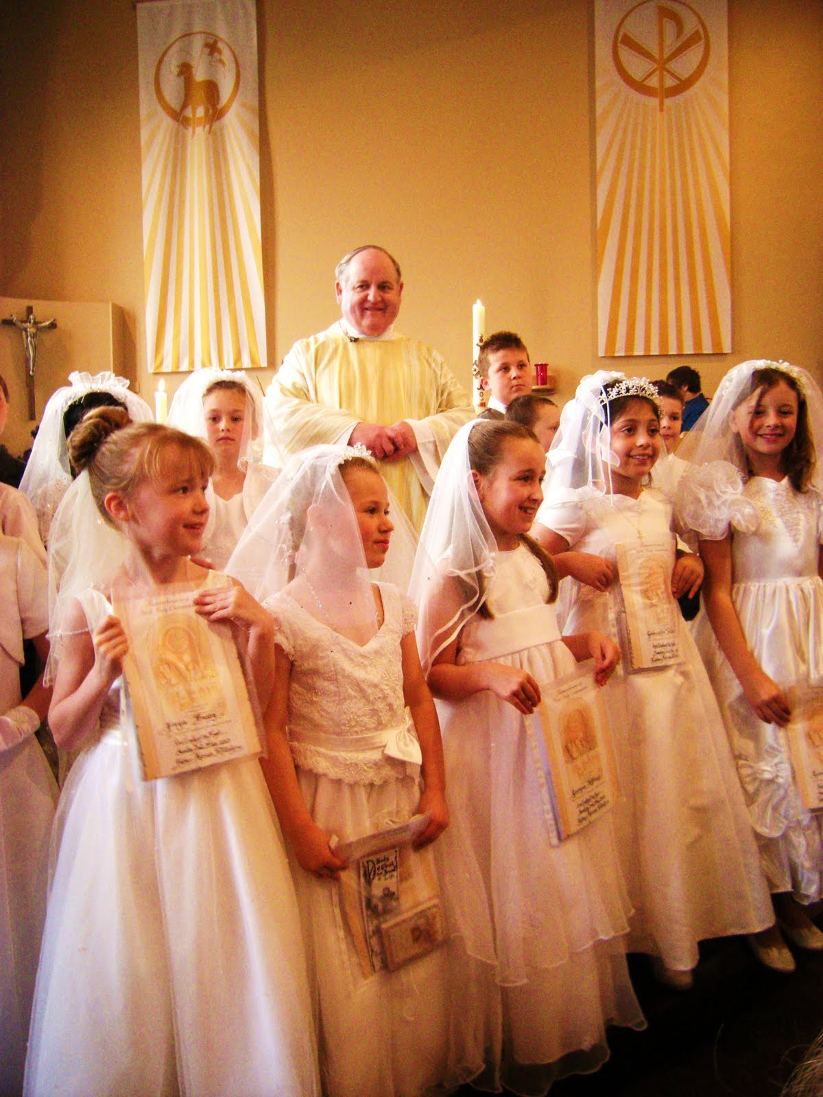 Mary in Monmouth: FIRST COMMUNION AT OUR LADY OF THE ANGELS CWMBRAN