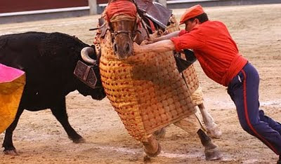 Del toro al infinito: RUTH-TEO DE TRIPAS Y "PEZUÑAS DORADAS / Por José ...