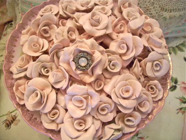 The Polka Dot Closet: How To Make Polymer Clay Roses