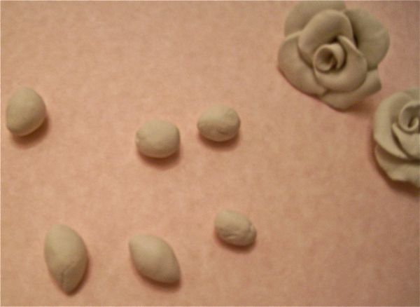 The Polka Dot Closet: How To Make Polymer Clay Roses