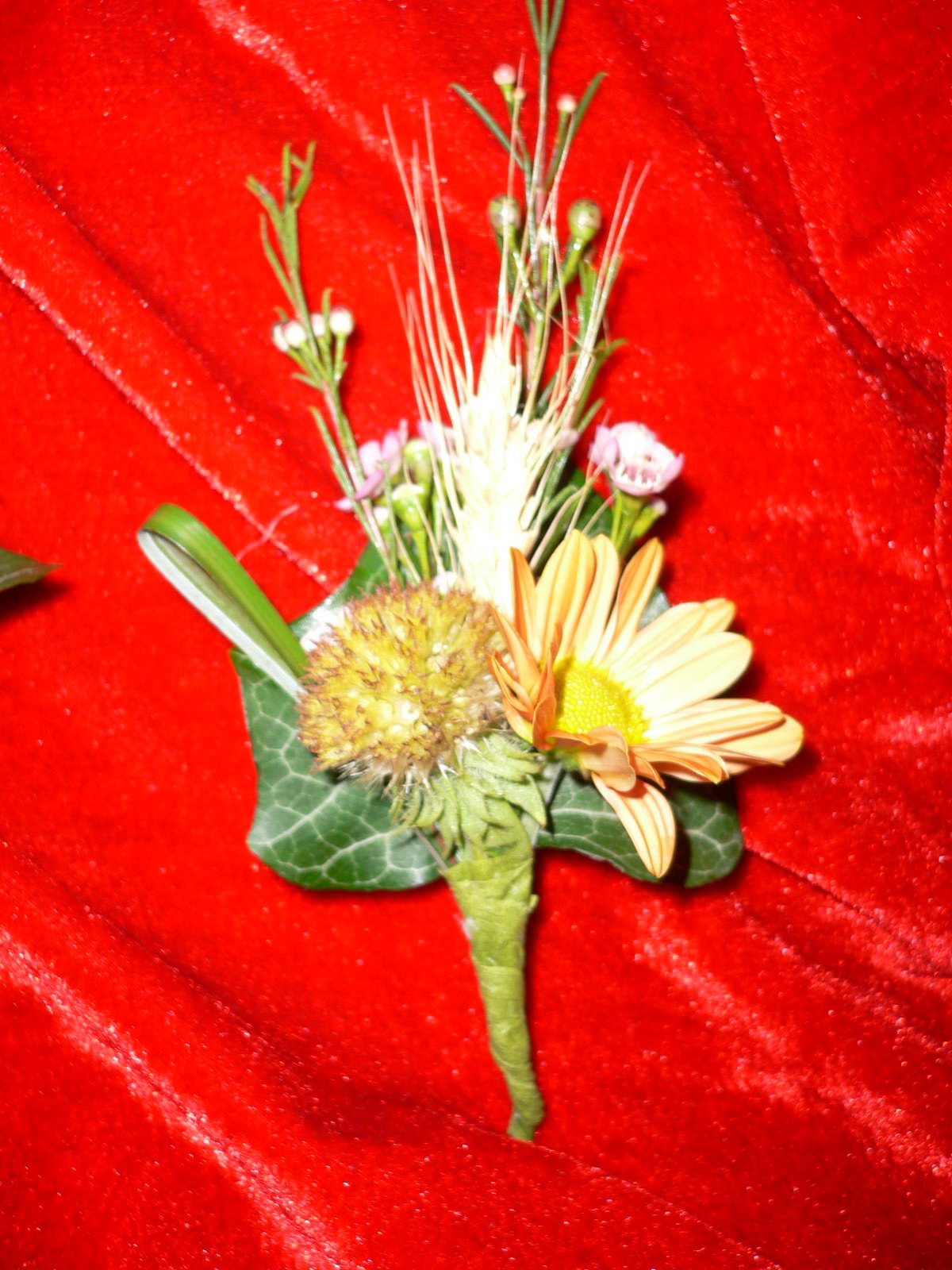 Floraria FLORIS DECO -SLATINA: Cocarde rustice nunta