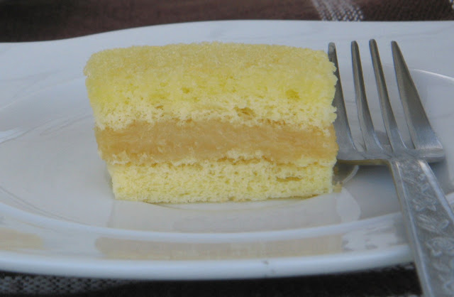 bucaio: Tinapay: Inipit