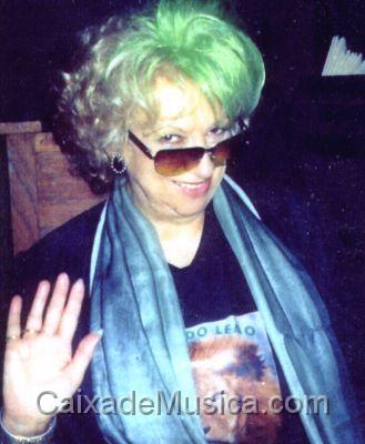 PORTUGAL É PORREIRO, PÁ!: Cão da cantora Maria José Valério...