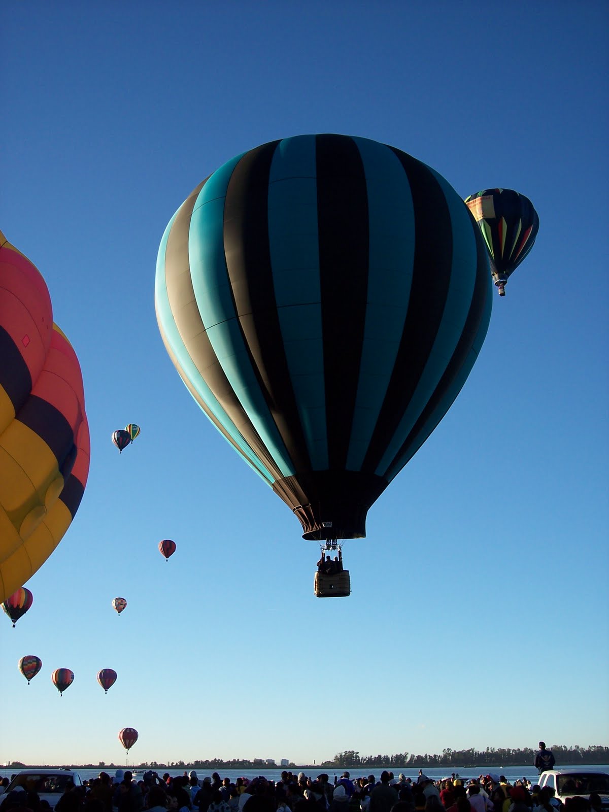 Globos, Globos y más Globos