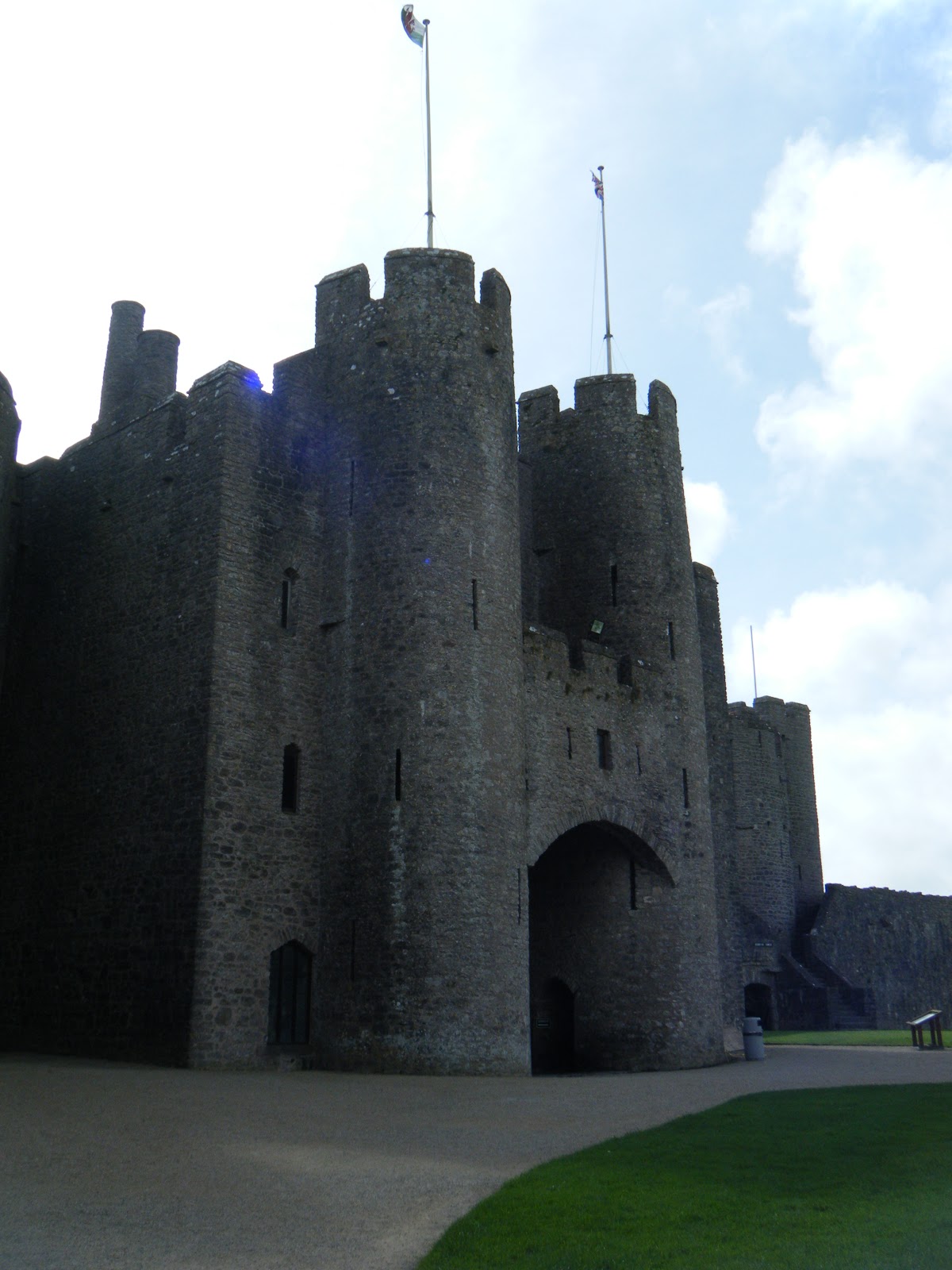 The Medieval World: Pembroke Castle