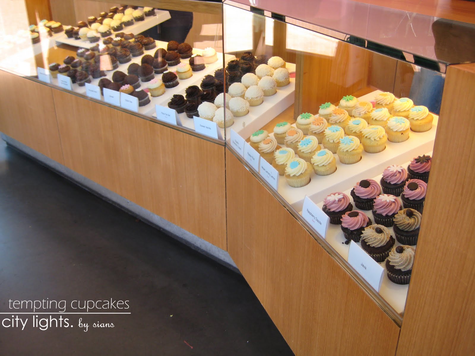 kara's cupcakes | city lights