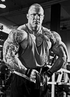 LA PERFECTION FAITE HOMME: MIKE VAN WYCK 01/02