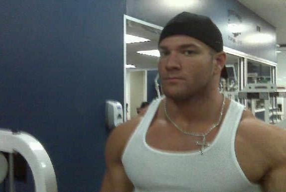 LA PERFECTION FAITE HOMME: RYAN SMITH 01/03