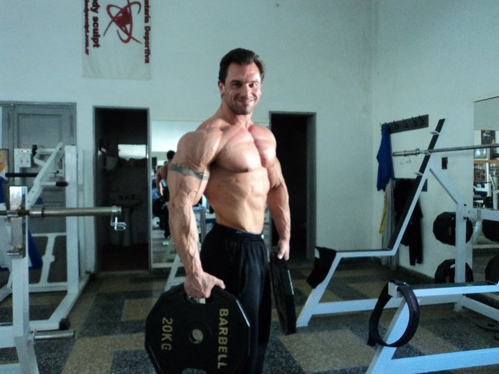 LA PERFECTION FAITE HOMME: GERARDO REPOLLO 01/02