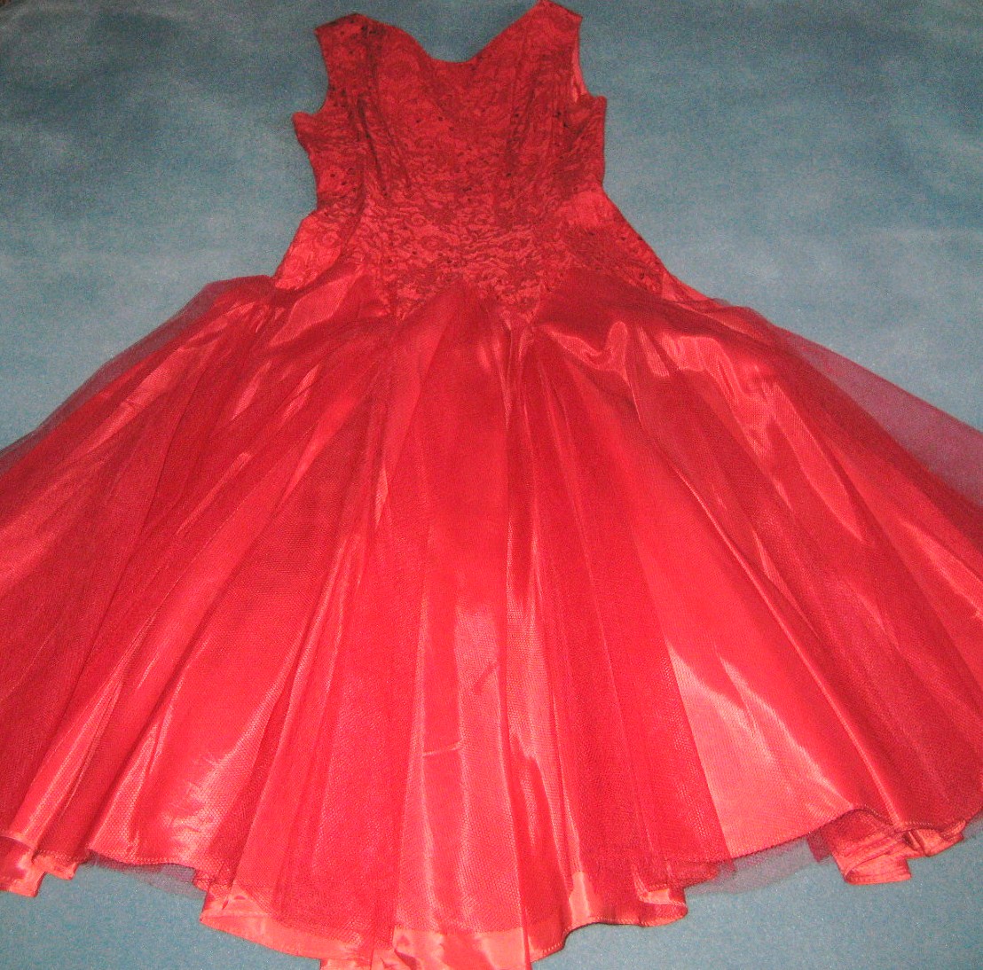 Dominant Hands: 1950s Red Party Dress This Vintage Thingies Thursday