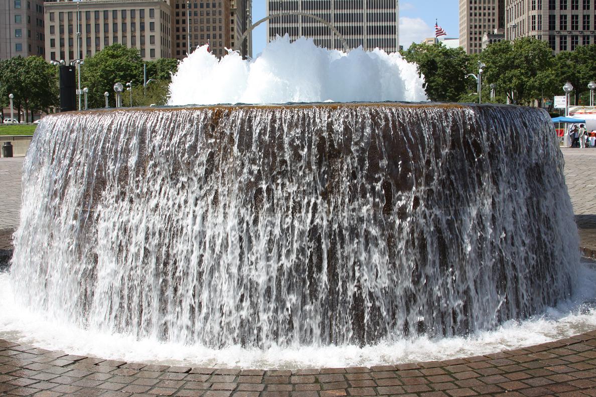 Michigan Exposures: The Horace Dodge Fountain