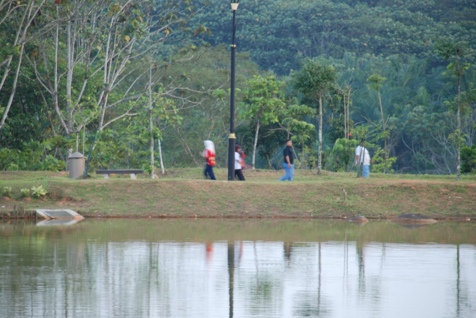 MuDeSelaLu: Ape Yang Menarik di HUTAN BANDAR KULAI....JOHOR