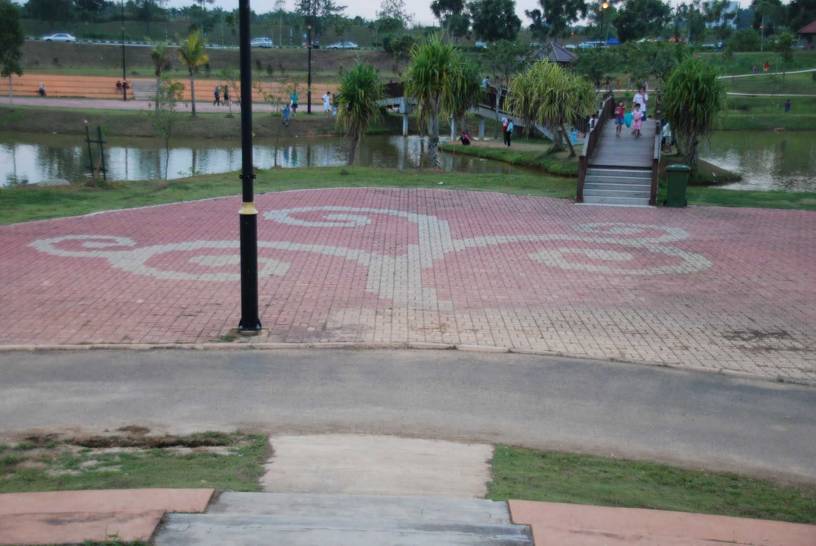 MuDeSelaLu: Ape Yang Menarik di HUTAN BANDAR KULAI....JOHOR