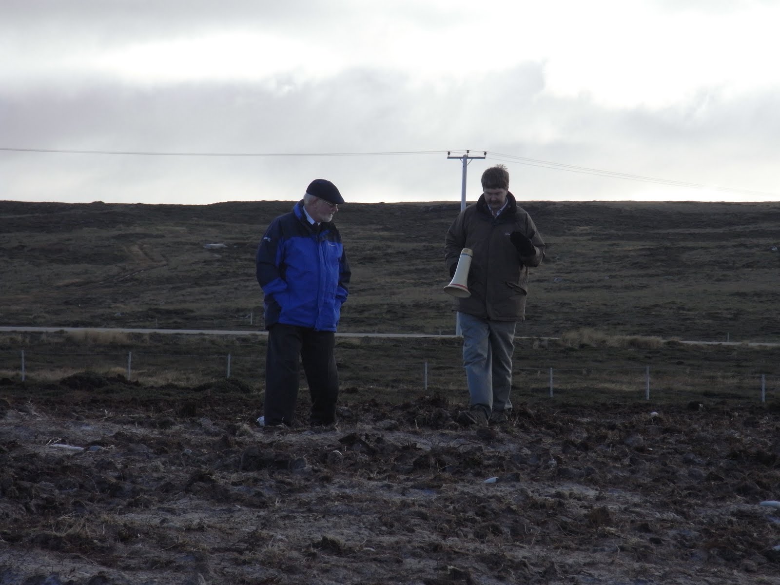 Wilkgo: Walking through a minefield