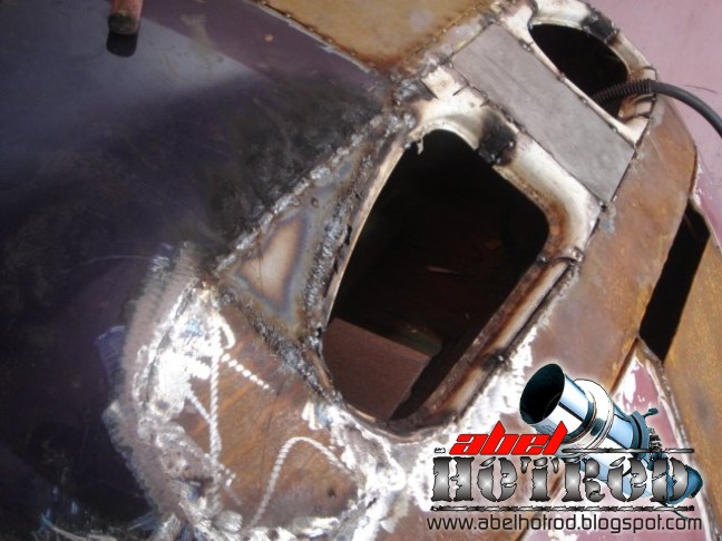 ABEL HOT ROD: Split Window