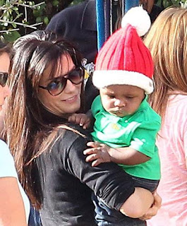 gorgeous footsteps in the sand.: Hollywood: Reunions, Splits and Swoons.