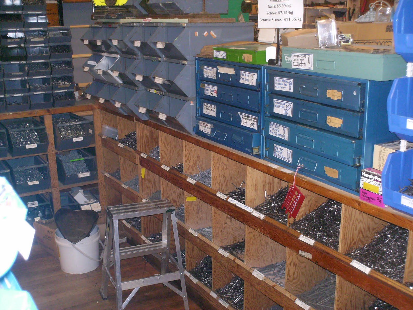 Better Than Awesome: Pollocks Hardware-best hardware store ever!